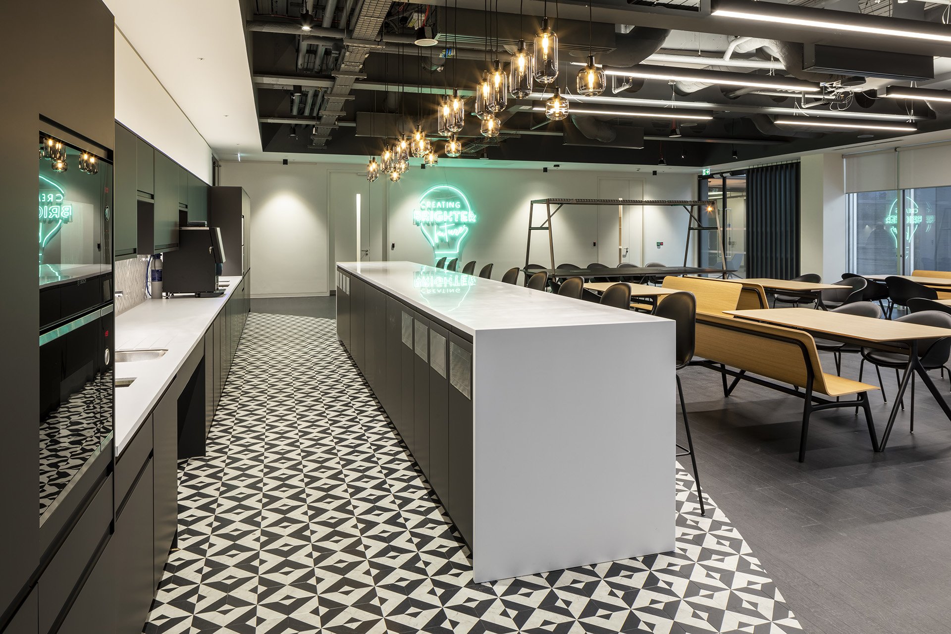 Head Office Design | Adecco - work.place.create.