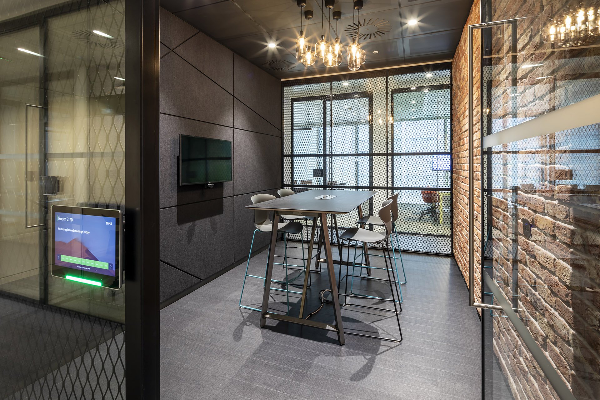 Head Office Design | Adecco - work.place.create.